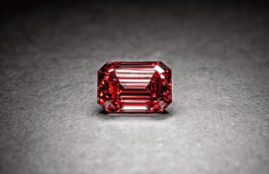 9 Red Diamond Facts to Know Before You Buy