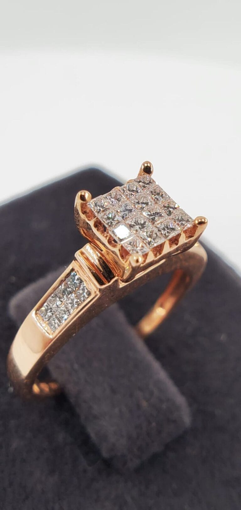 The Invisible Setting – All you need to know | Jewelry Guide