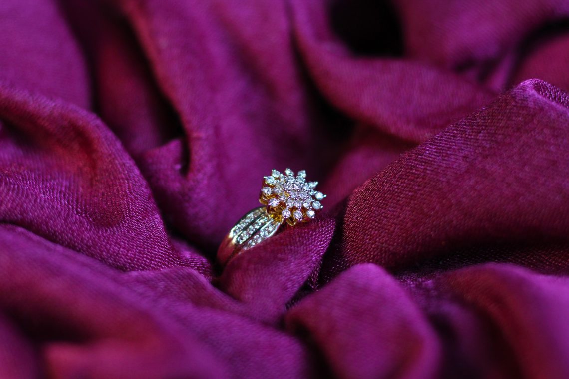 What Are Melee Diamonds? (And Why You Should Care) | Jewelry Guide