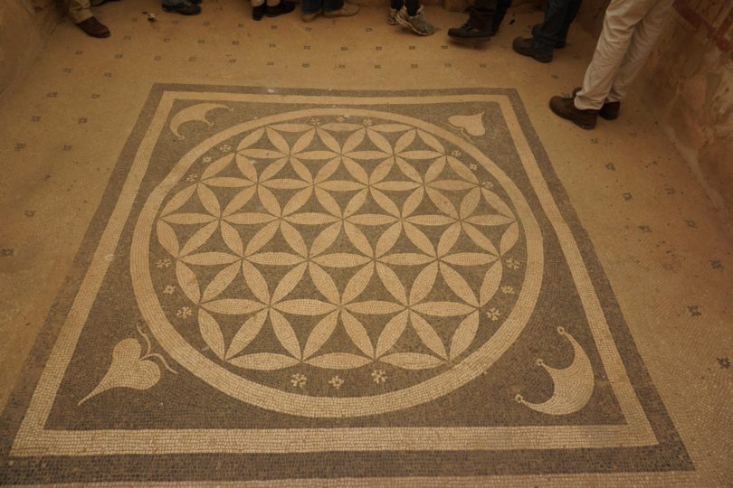 Flower of Life Symbol – Meaning and Use in Jewelry