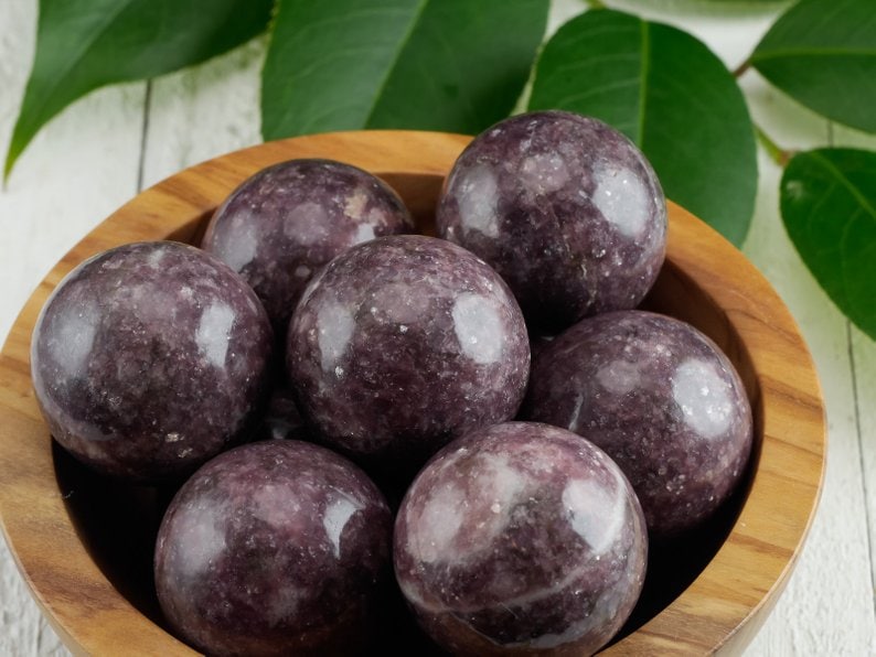 Everything You Need to Know About Lepidolite | Jewelry Guide