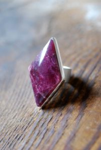 Everything You Need to Know About Lepidolite | Jewelry Guide