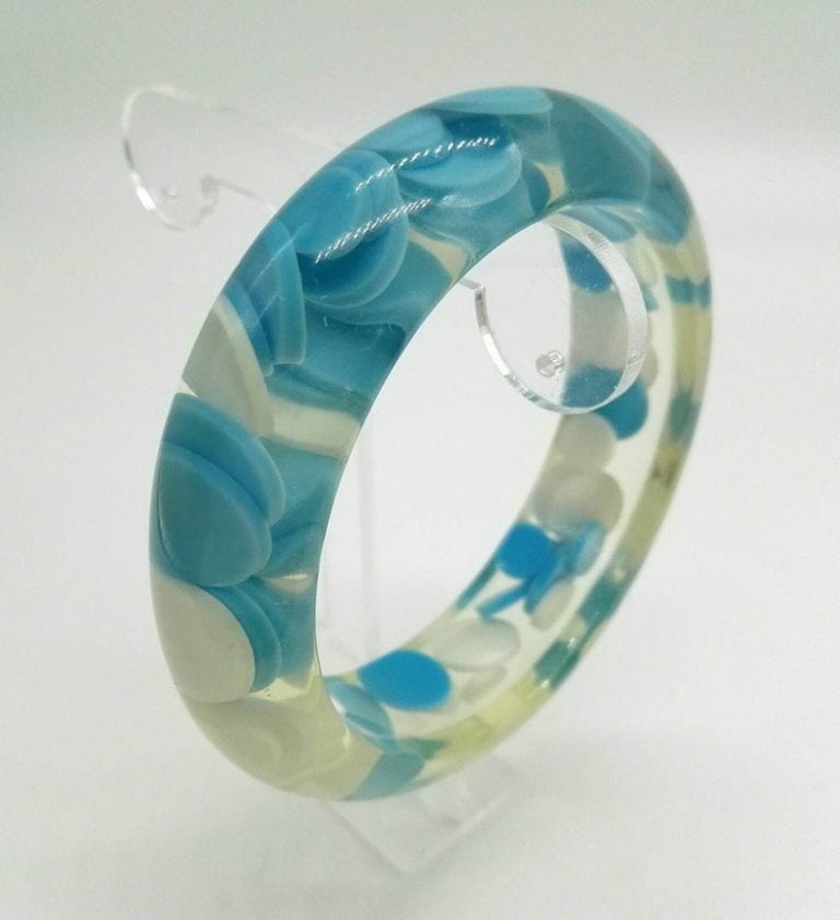 Lucite Jewelry: A Guide to a Vintage Trend | Jewelry Guide