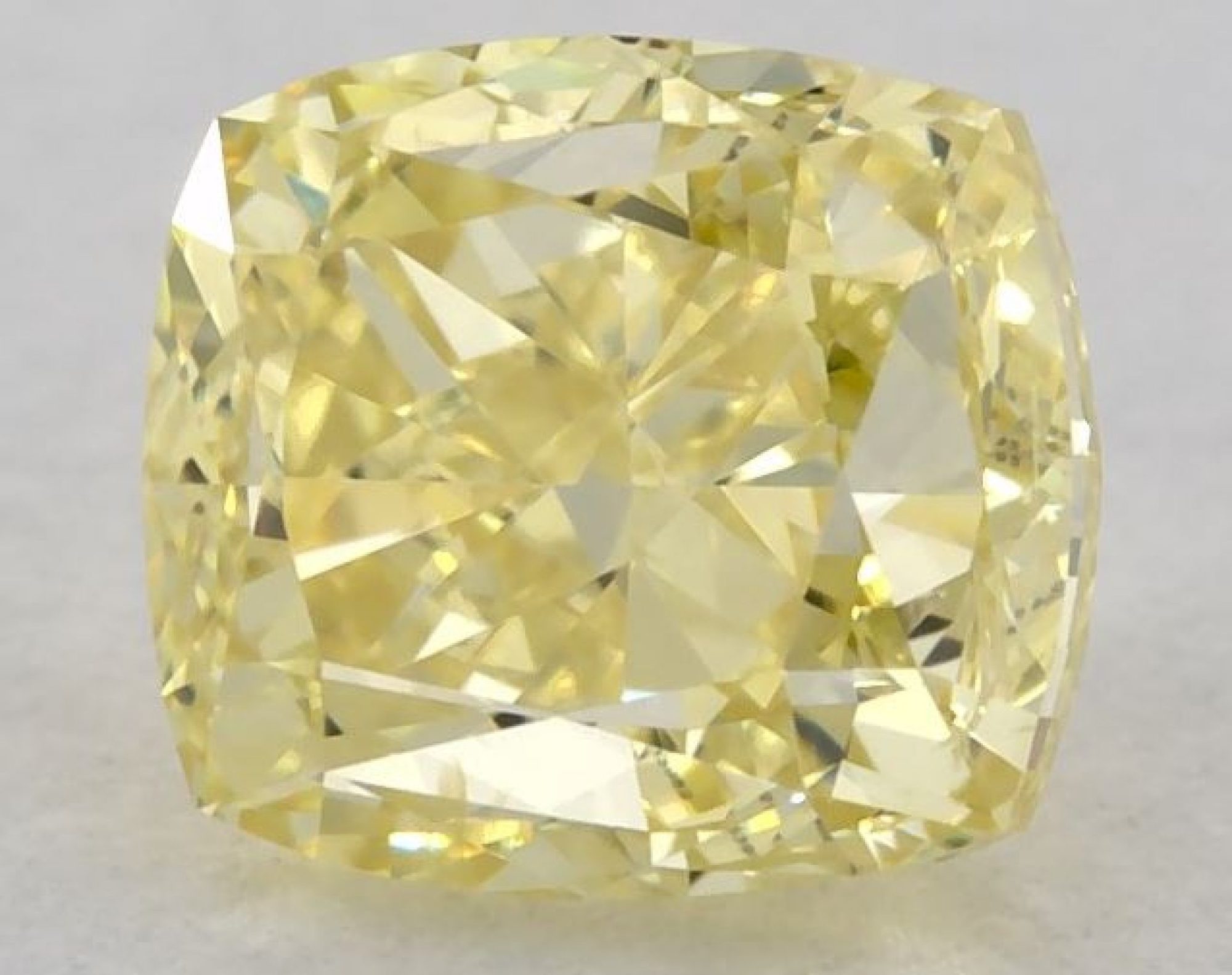 Colored Diamonds – All You Need to Know
