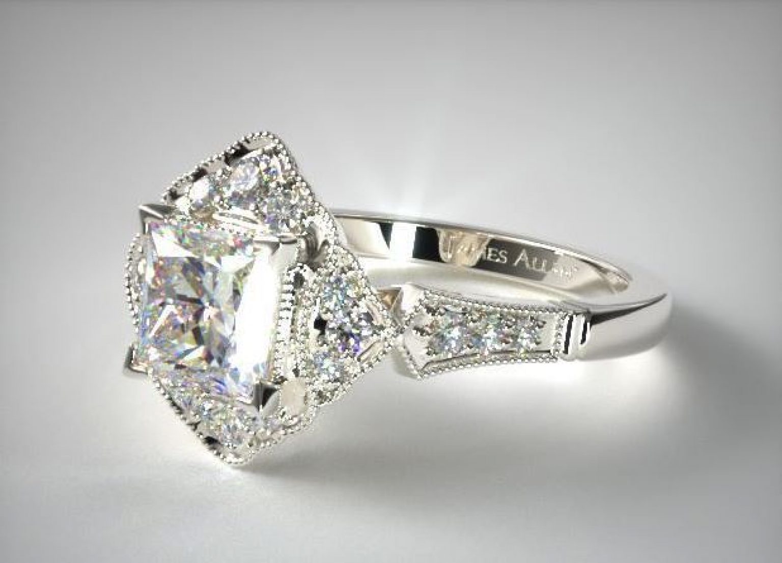 Princess Cut Diamond Buying Guide – All You Need to Know