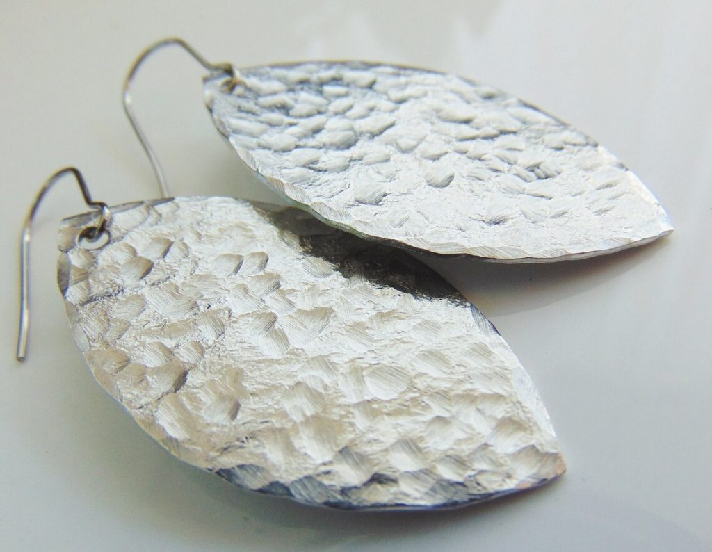 8 Metal Types Used in Jewelry and Their Symbolism