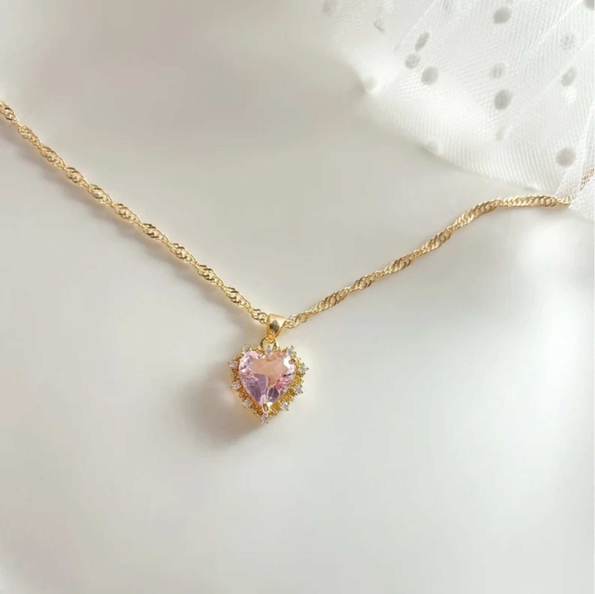 28 Most Popular Types of Necklaces – From Then to Now