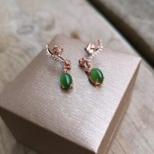 Jadeite vs. Nephrite in Jewelry – What’s the Difference?