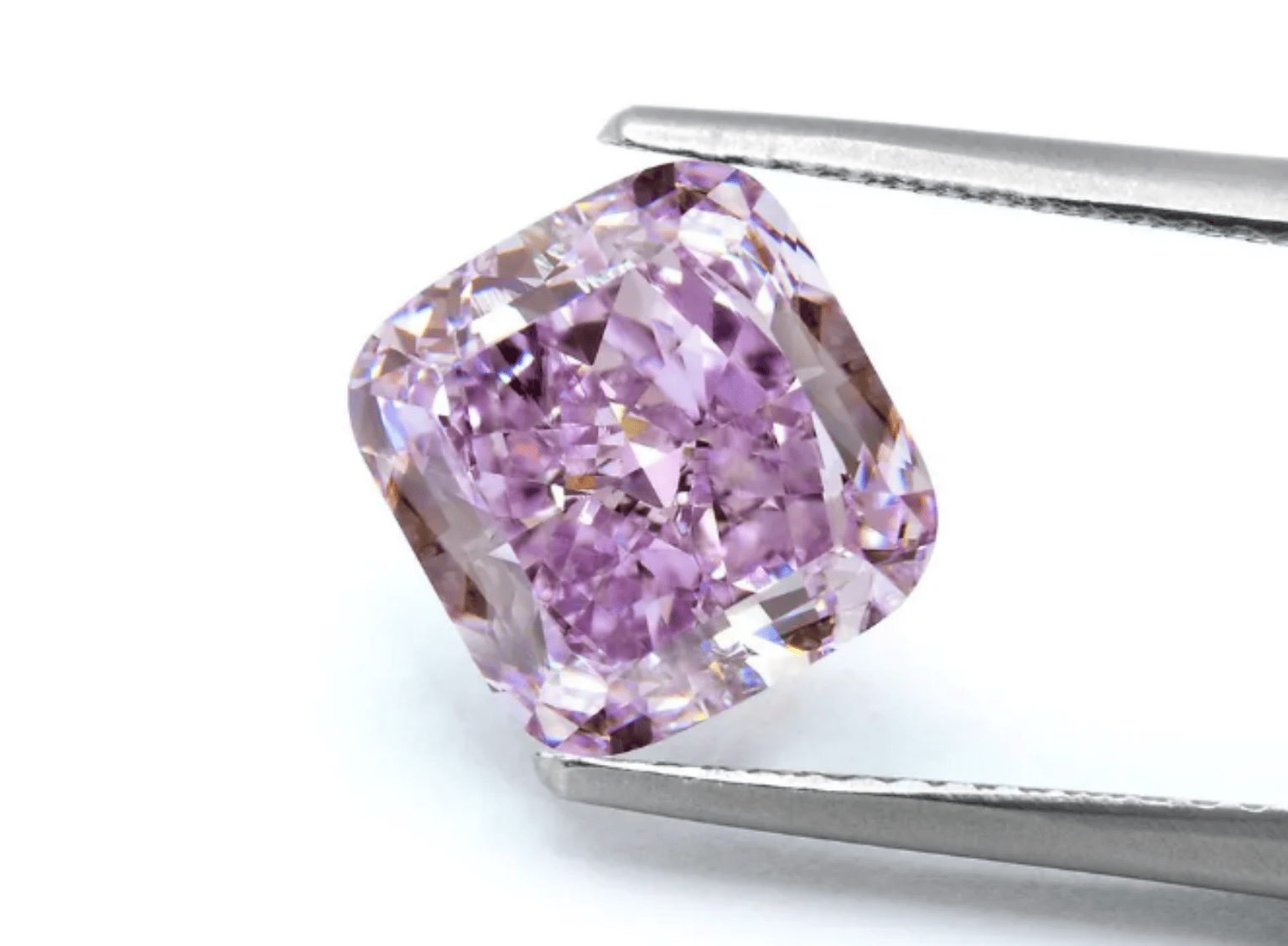 What is a Purple Diamond? – Your Buying Guide