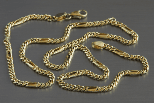 How to Wear Gold Chains for Men: A Handy Style Guide