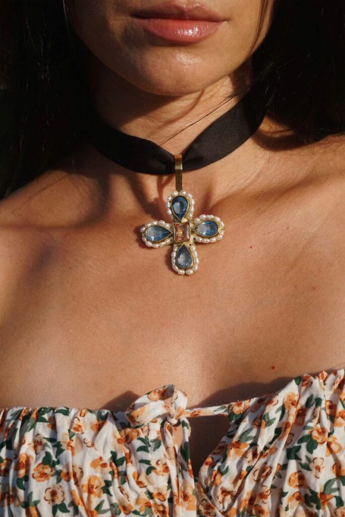 Timeless Elegance: The Transformative History of Necklaces