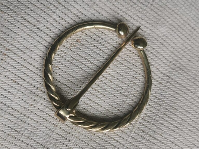 Unlocking the Mystery of the Fibula: A Jewelry Guide