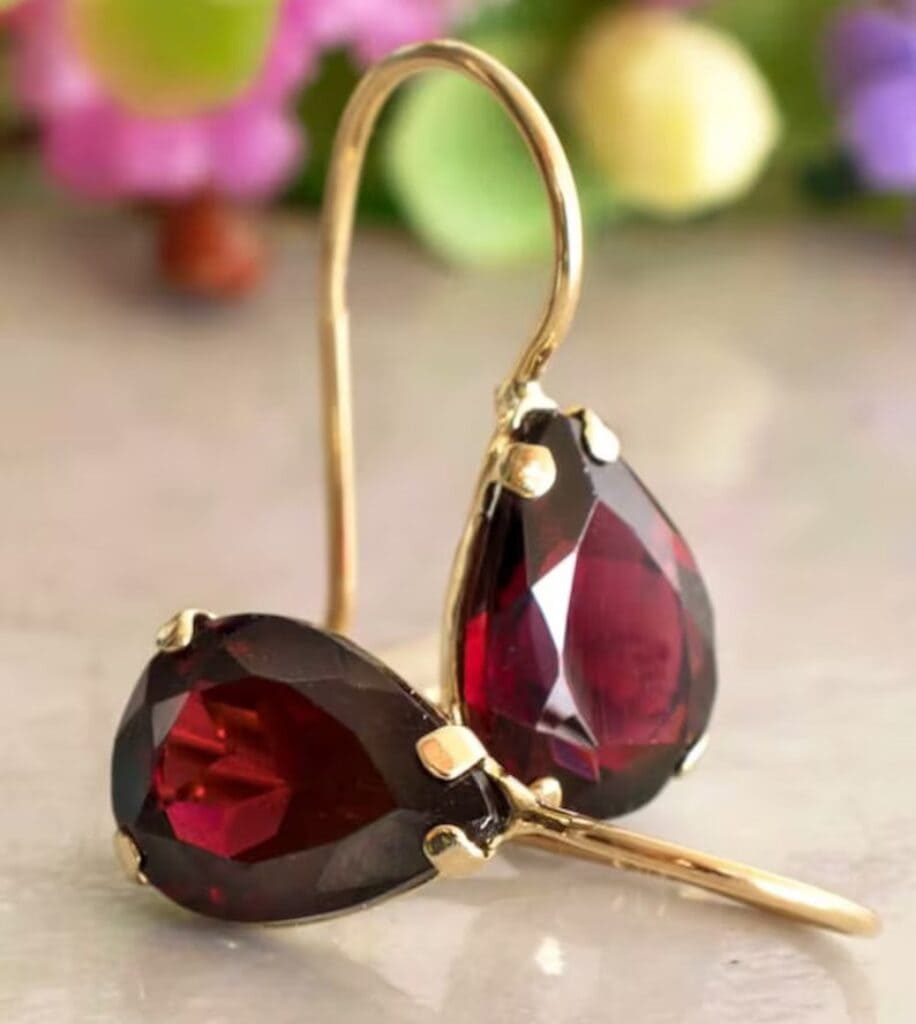 The Hidden Gem: Explore the World of Rhodolite Jewelry
